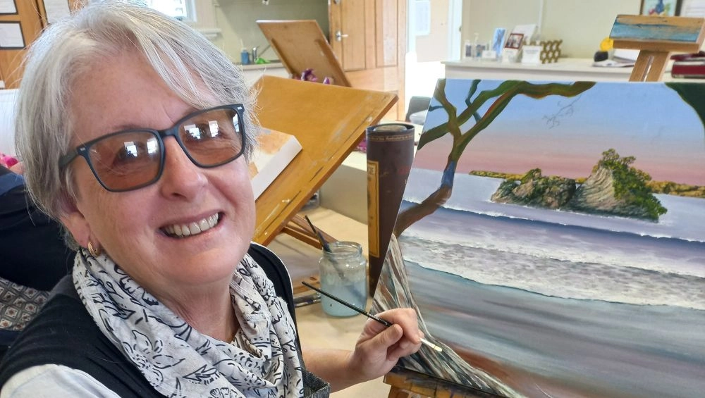 When the waves call me to paint - Artist Profile, Margaret Gibson